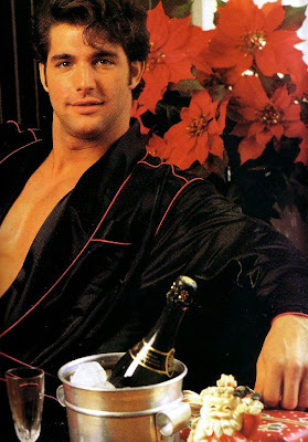 浮云: Tom Marinelli